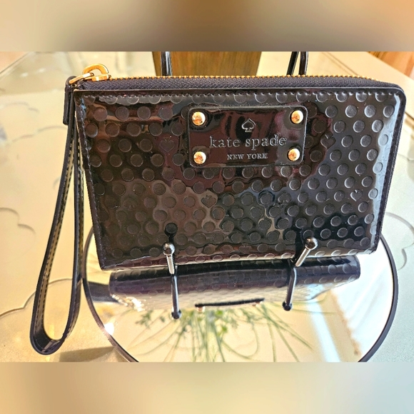 kate spade | Bags | Nwot Beale St Catarina Kate Spade Wallet | Poshmark